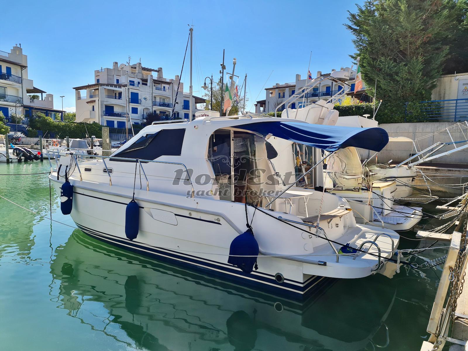 Vektor 950 Cabin del 2006, 2x220 Yanmar, in vendita e visibile in ...